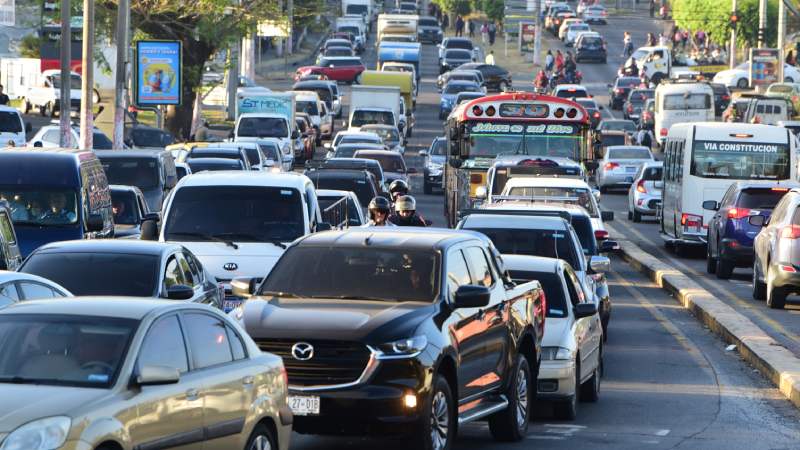 Un millón 680 mil 207 vehículos circulando en las calles del territorio ...