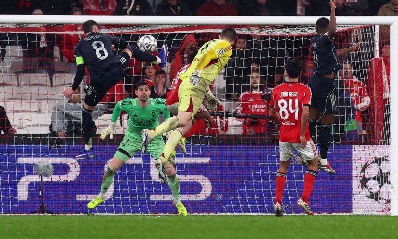 El Madrid la "pechea" y va a playoff de la UCL - En La Mira Noticias